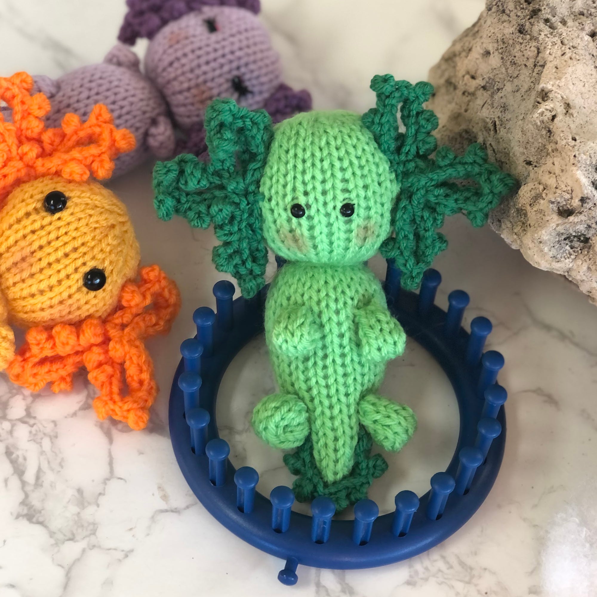 Loom Knit Axolotl Doll Pattern with Video Tutorial – Loomahat.Store