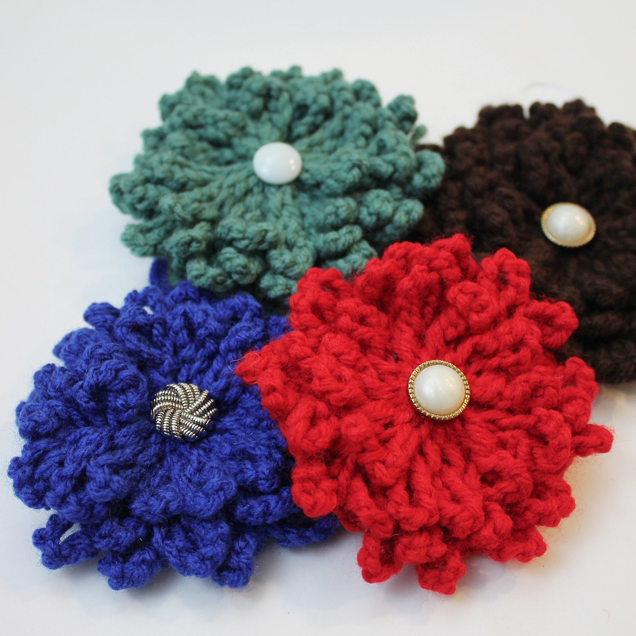 Loom Knit Scarlett Flower Pattern – Loomahat.Store